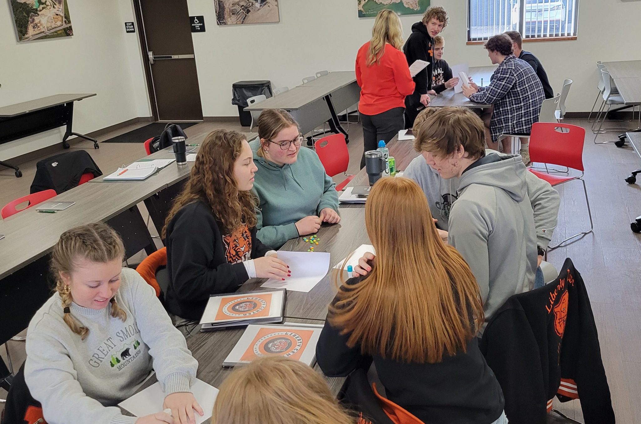 Liberty Center Leadership Class Visits Gerken – The Gerken Companies